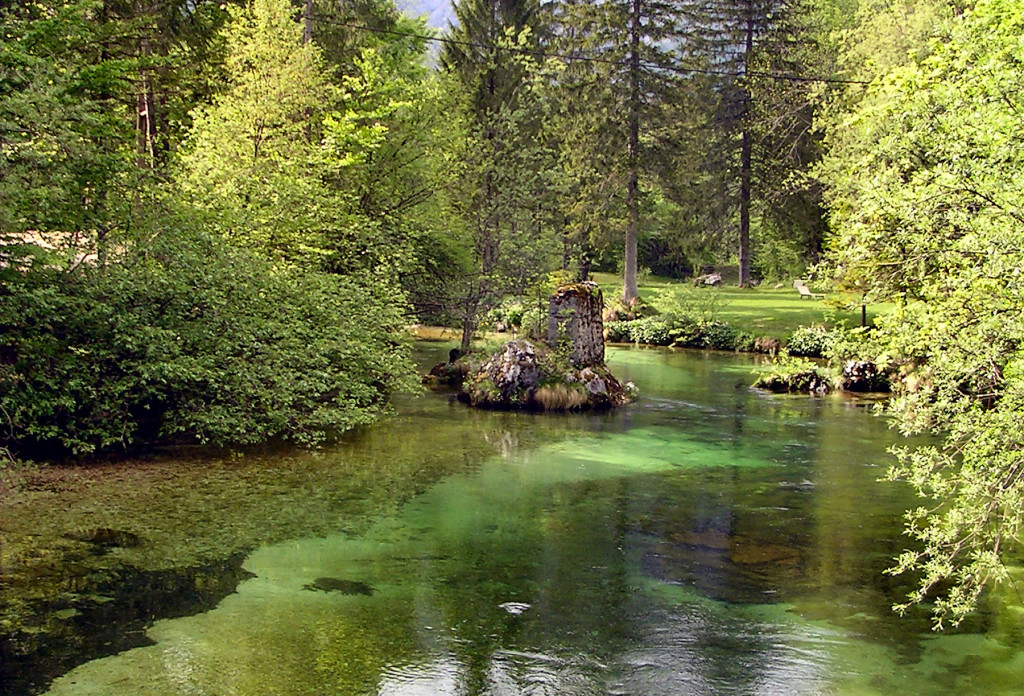 16 Beautiful Lake Bohinj Photos To Inspire You to Visit Slovenia